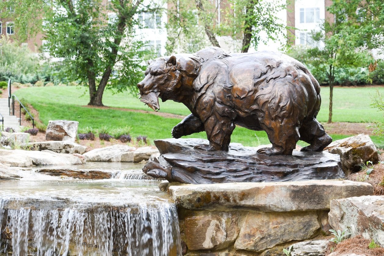 Belmont University Dedicates Newest, Largest Residence Facility, ‘Tall ...